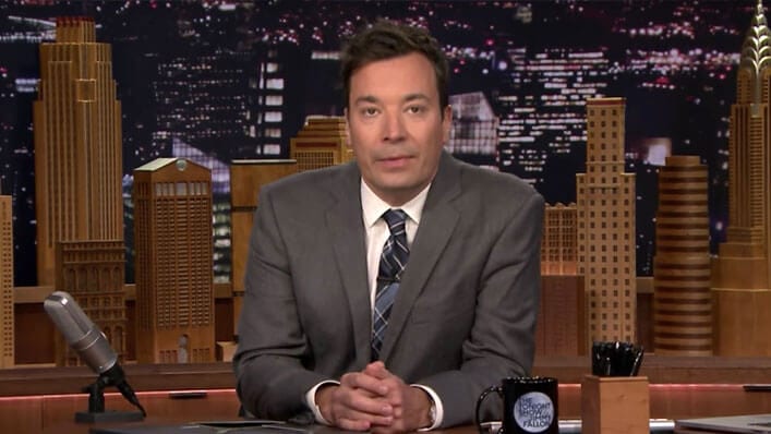 Gorgeous Teen Goes Bald Before Senior Pictures—Then Her Mom Grabs a ...